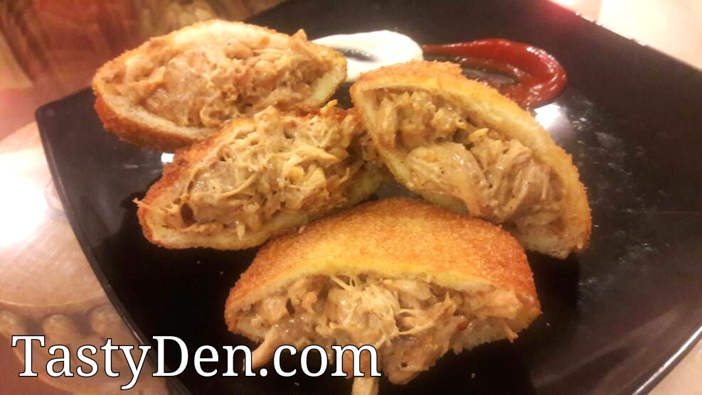 Stuffed Bread Pockets | TastyDen