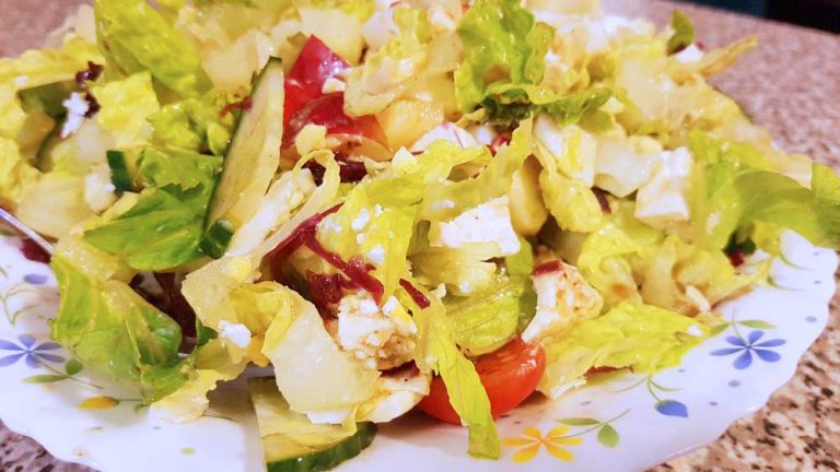 Vegetarian Hearty Garden Salad | TastyDen